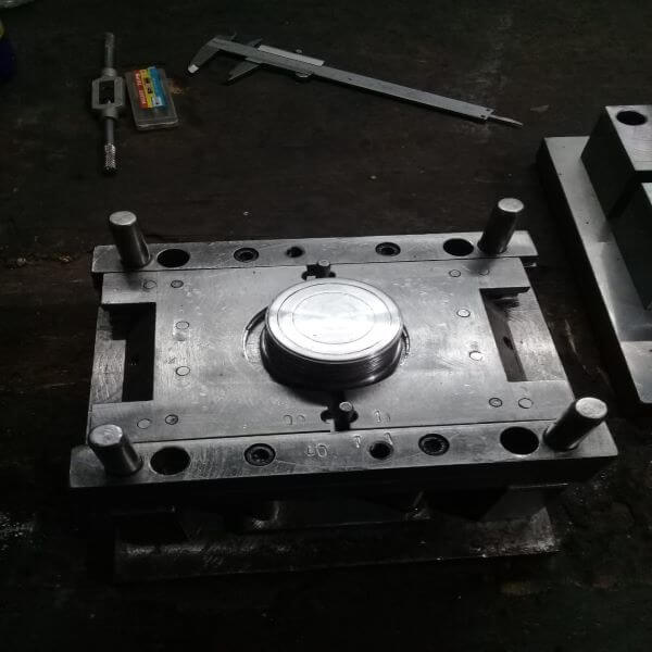 Jasa Molding Plastik Injection & Manual | Pembuatan Molding Plastik